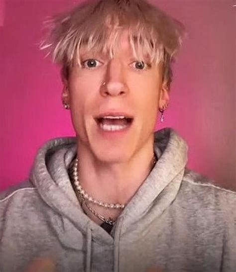 Father Brings 3 Year Old Son To Nail Salon After School Staff Told Him