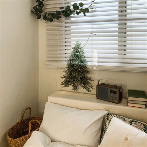 크리스마스 트리 아크릴 포스터 03 트윙클 아크릴 트리 감도 깊은 취향 셀렉트샵 29cm