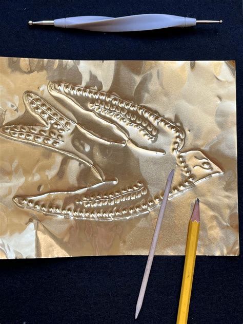 Oiseaux En Métal Repoussé — Mila Luce