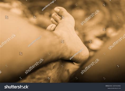 Human Foot Subject Water Background Orange库存照片2207010461 Shutterstock