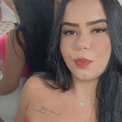 Bruna Santos Brunasantss • Threads Say More