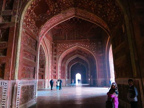 Inside The Taj Mahal India 12 Surprising Facts About Visiting