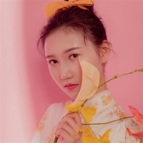 Catherine Catherin E N On Threads