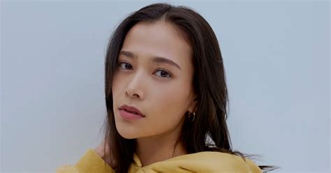 草刈麻有さんインタビュー「自分と向き合ったら、家族との向き合い方も変わった」約2年ぶりに芸能活動再開！｜＠baila（バイラ）