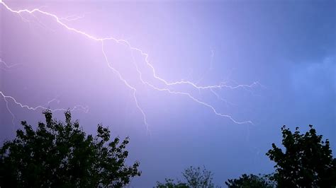 Thunder And Lightning Videos Download 512 Free 4k And Hd Stock Footage Clips Pixabay