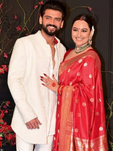 Sonakshi Sinhas Bridal Sleek Bun Recreated In 8 Easy Steps