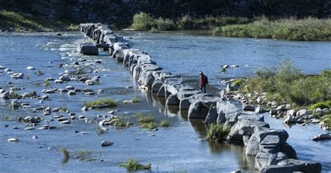 두 물 어우러져 아우라지 두 물 만나 두물머리