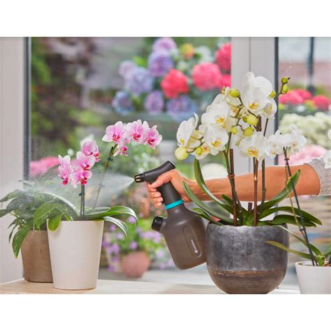 Опрыскиватель ручной Gardena 1 литр купить | Гардена 11112 Gardens-shop.ru