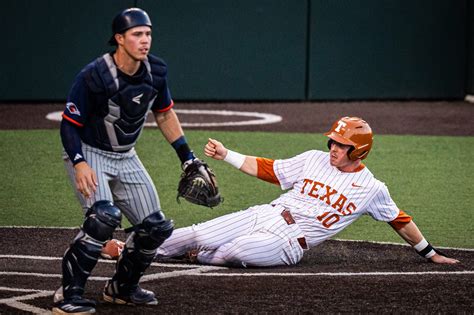 Texas baseball vs UTSA: Replay, highlights
