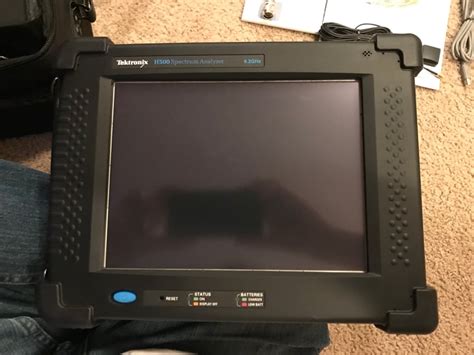 Sold Tektronix H500 Portable Real Time Spectrum Analyzer 62ghz Page 1