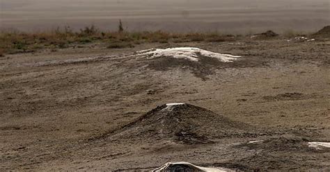 ტახტითეფას ტალახის ვულკანები Album On Imgur