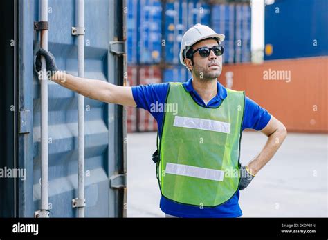 Port Authority Team Standing Security Cargo Goods Container Cabinet For