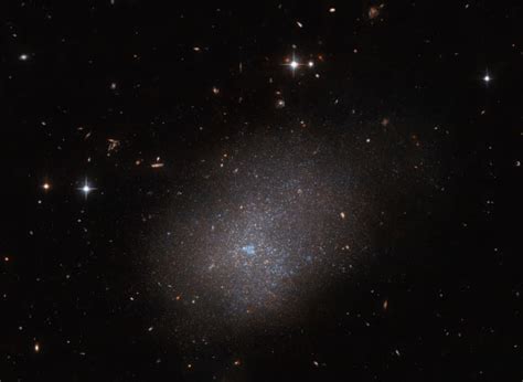 Hubble Focuses On Tiny Irregular Galaxy Sci News