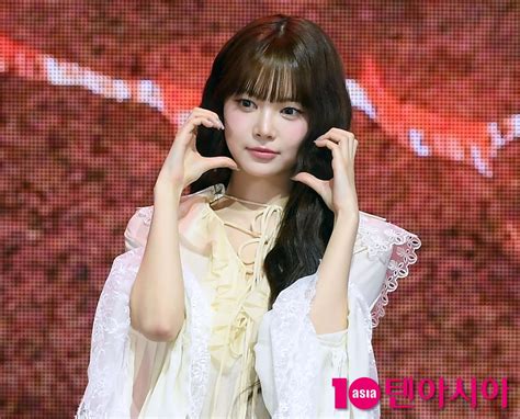 르세라핌 홍은채 성인이 된 인형의 하트ten포토 텐아시아