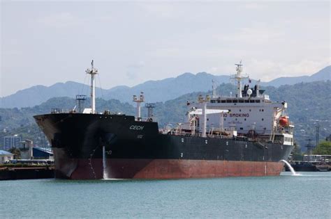 Thanos Sofios On Linkedin Oil Freight Traders Pile In As Russia Sanctions Push Rates Up