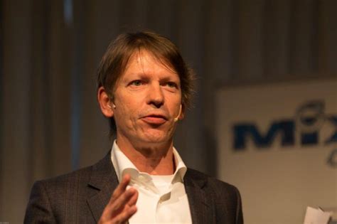 Van Osta Leidt Belgische Retail Mixonline