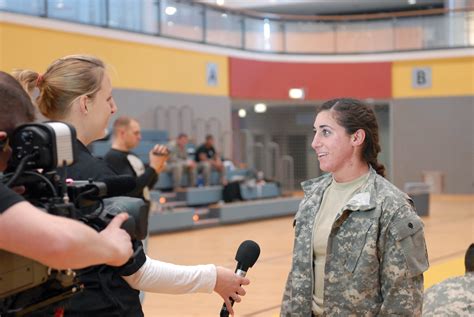 16th Sust Bde Nco Teaches Lifesaving Skill To Soldiers Through The
