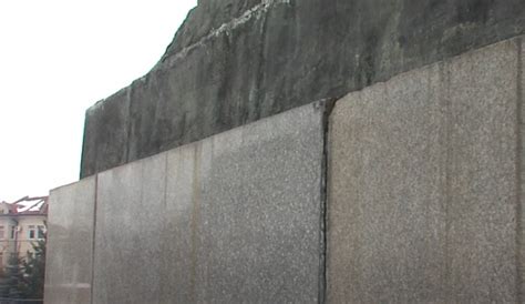 Ремонтират паметника на Христо Ботев във Враца с над 250 000 лева снимки