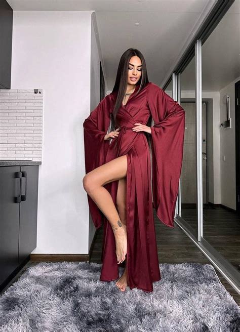 Шовковий халатик — цена 1000 грн в каталоге Халаты Купить женские вещи по доступной цене на Шафе