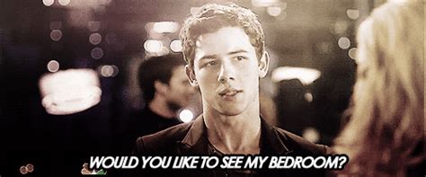 A La Cama Con Un Libro Abril