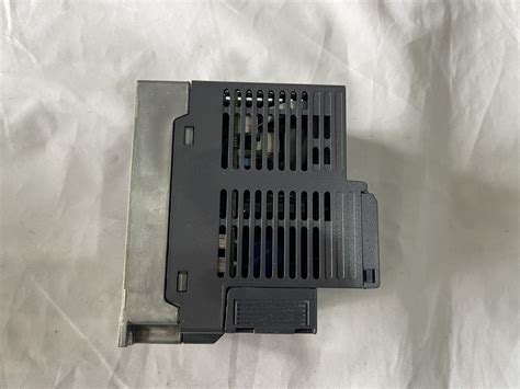 Fr Cs84 022 60 Fr Cs84 075k 小型三菱变频器高性能超小型750w 阿里巴巴