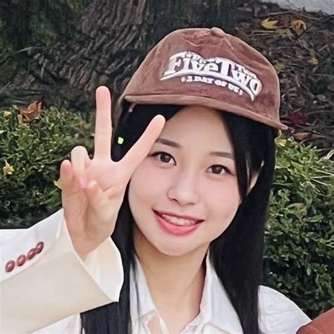 Pin De 네가 못 보고 지나친 유성에 대해 En 💗 연예인 커플 프사