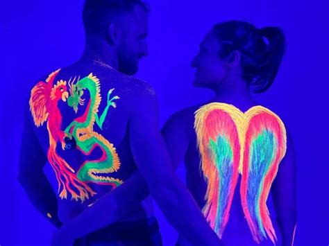 Paint And Sip Paint In The Dark Uv Body Painting For Couples Nyc