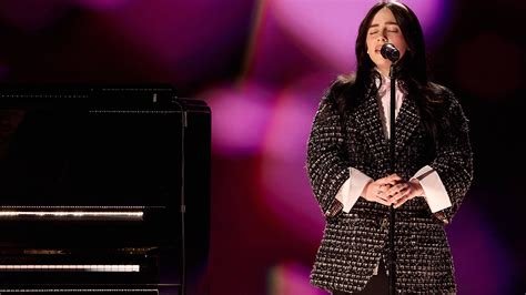 Billie Eilish Y Otros Músicos Firman Una Carta Abierta Contra La Ia