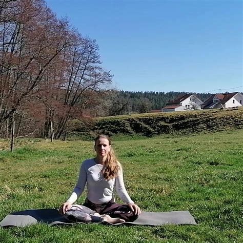 Denise Bachmann Yoga And Momente Home Facebook