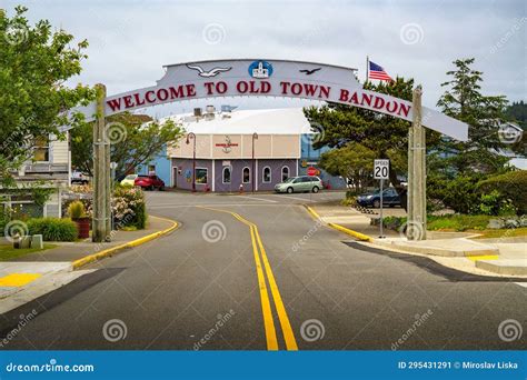 Welcome To Old Town Bandon Street Arch Sign In Bandon Oregon Editorial