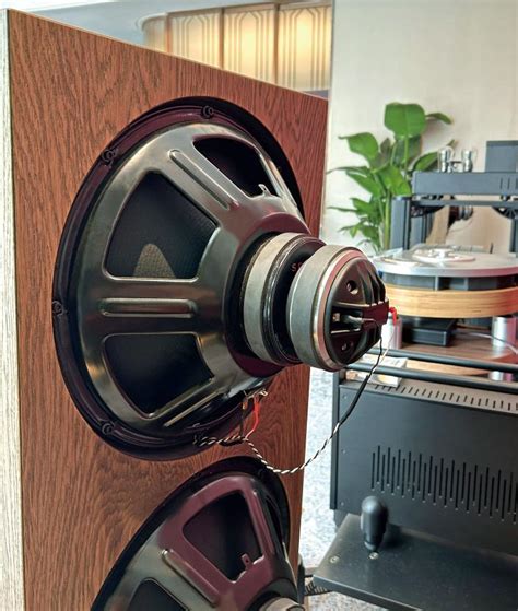 无箱胜有箱 Spatial Europe No 1 Se偶极障板音箱 Fiplay