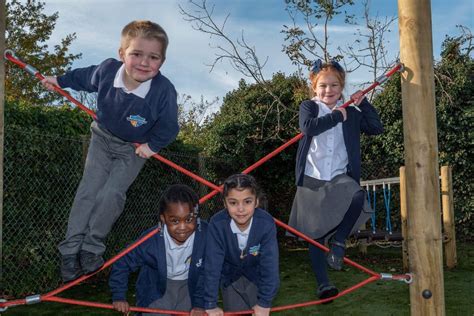 Bromham Primary School Gets £1000 Boost From Amazon