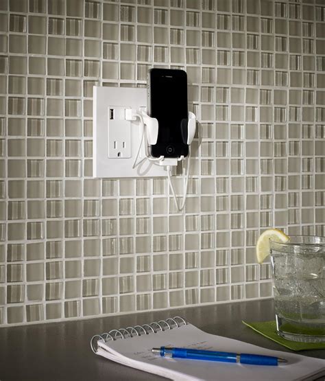 Tiny House Homestead Usb Electrical Receptical Reduce Recharging