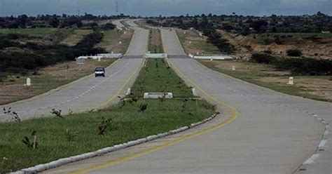 ရန်ကုန် မန္တလေး အမြန်လမ်းမှာ စစ်ကောင်စီတပ် တိုက်ခိုက်ခံရ မြန်မာဌာန