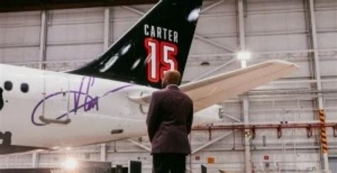 为纪念卡特球衣退役 猛龙和加拿大航空为其定制专属喷绘飞机腾讯新闻