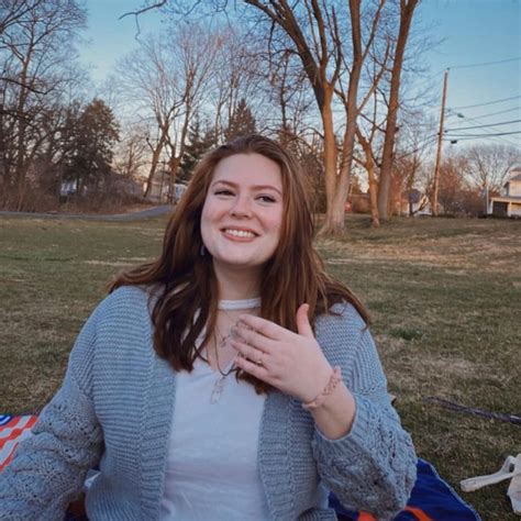 Jennie Clark Content Specialist Warner Music Group Linkedin