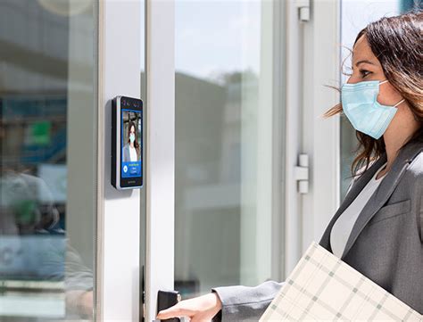 Biostation 3 เครื่องสแกนหน้า Suprema ไมโครฟีนิกซ์