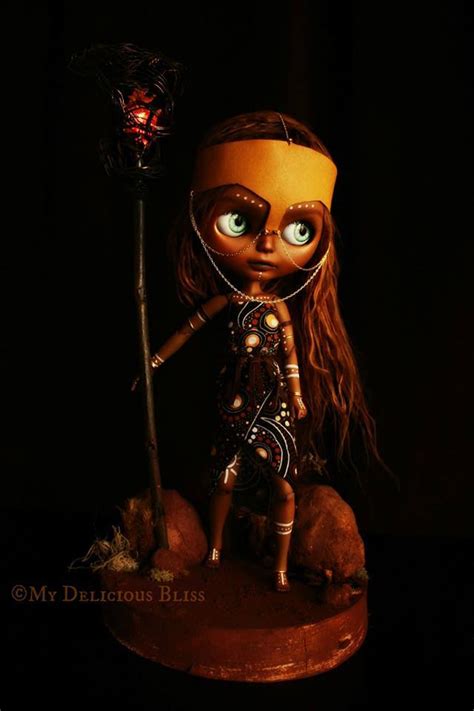 Gnowee Aboriginal Solar Goddess Blythe Art Doll And Diorama Led Stand