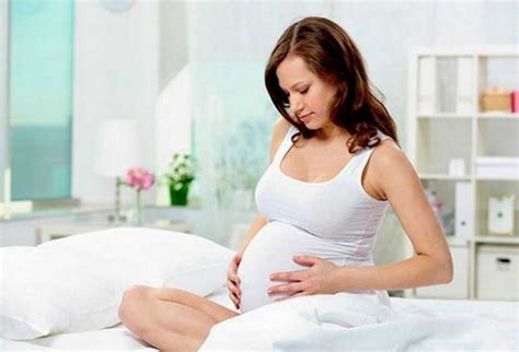 По време на бременност на корема пулсират