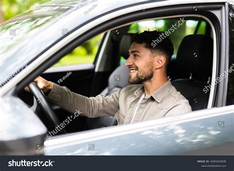 Hombre Manejando Photos And Images Shutterstock