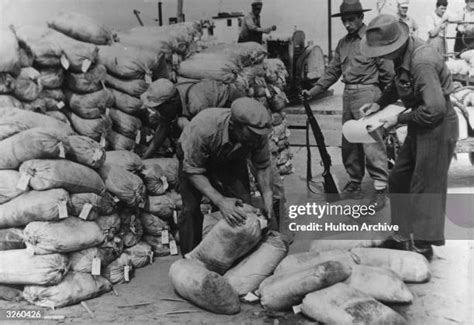 World War Ii Canada Photos And Premium High Res Pictures Getty Images