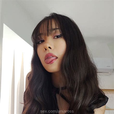 Ania Rosss Profile Premium