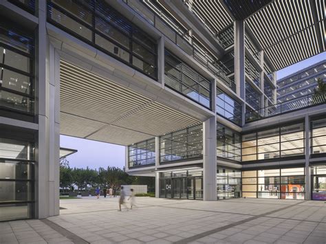 画廊 探索阿里巴巴上海总部设计中遗传算法的影响：专访 Foster Partners 工作室负责人 Luke Fox 10