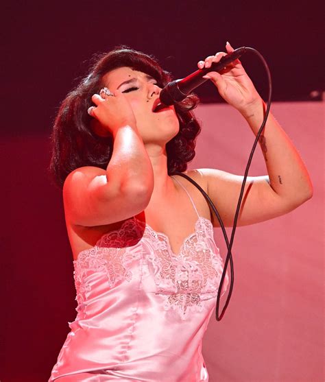 Raye Speaks About Sexual Assault Sisterhood And Music Marie Claire Uk