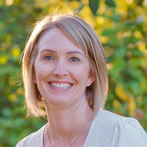 Danielle Meyer Freelance Graphic Designerowner Meyer Design Linkedin