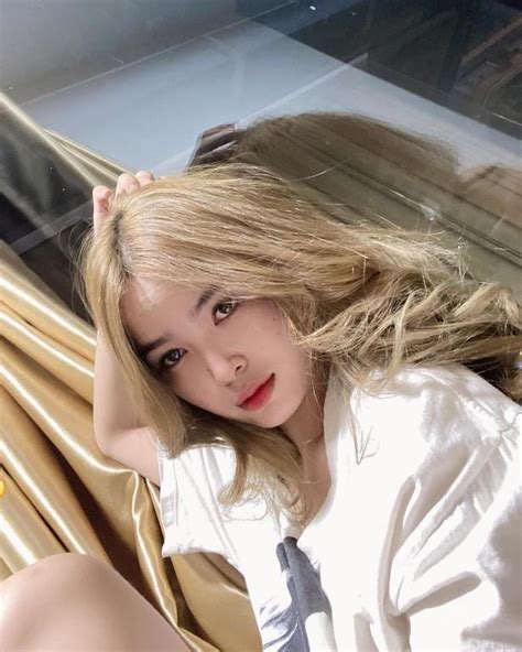 Outcall Girl In Batam Batam Escorts Batam