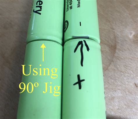 18650 Inline Welding Jig Par Barras 3d Téléchargez Gratuitement Un Modèle Stl