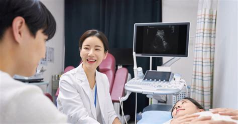 태아 성별 확인 금지법 위헌 판결… 성별을 이유로 한 낙태 가능성은