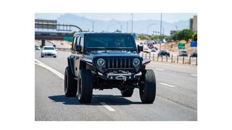 Jeep Wrangler Clicking Noise While Driving (Main Causes)
