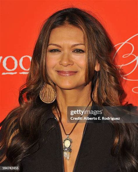 72 Nia Peeples Pretty Little Liars Photos And High Res Pictures Getty